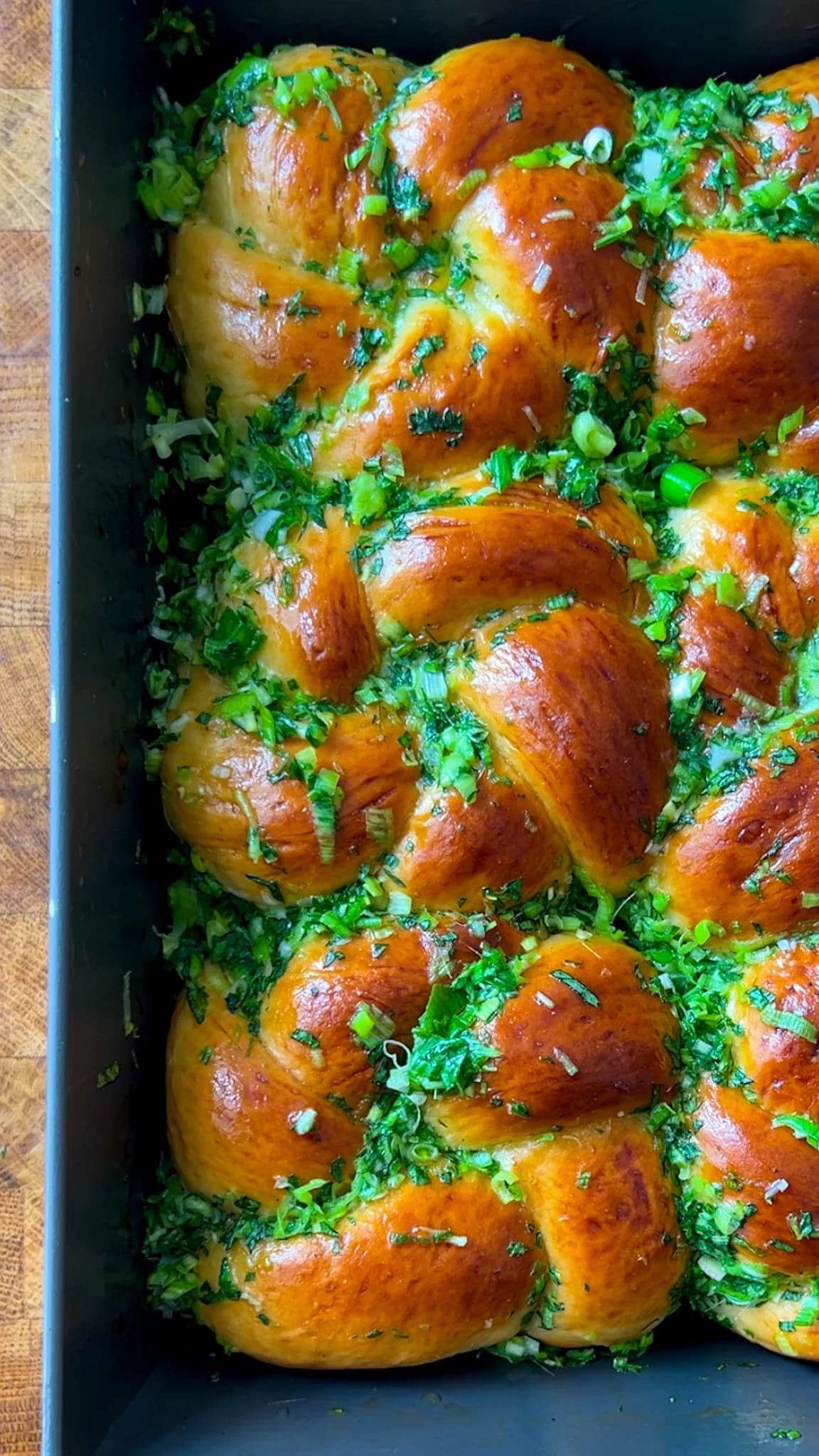 Green Garlic Knots by bengingi