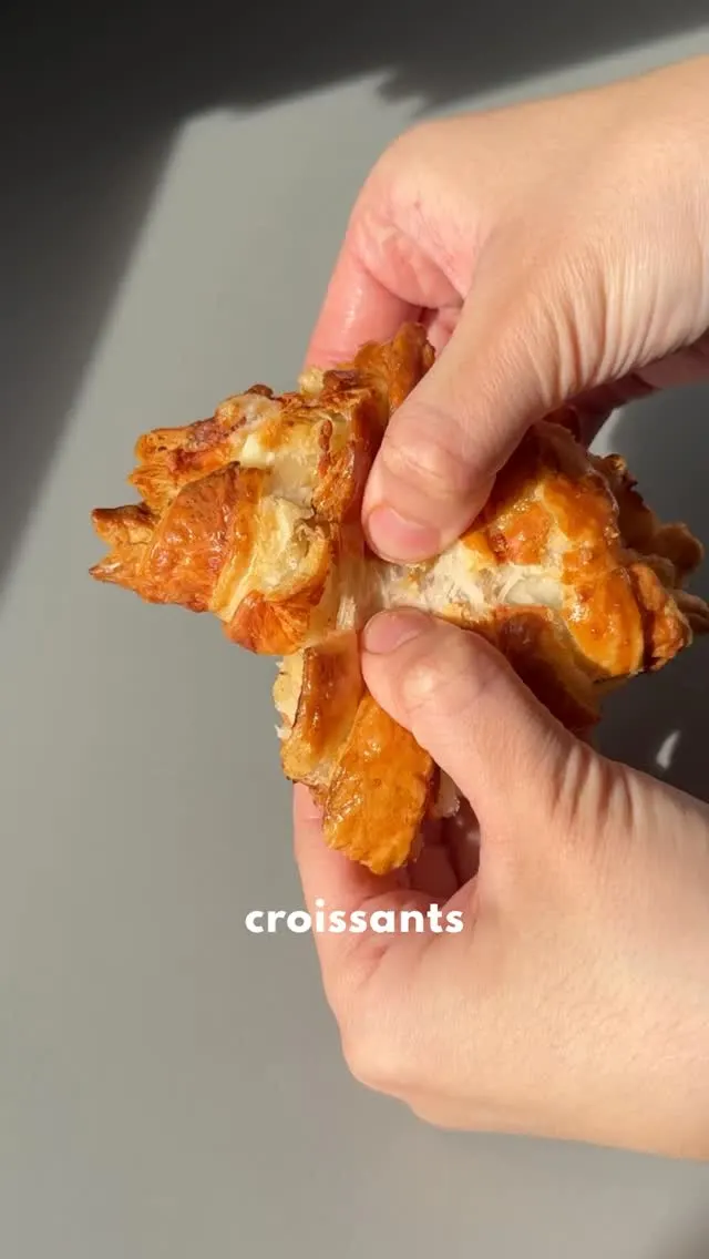 EXPRESS SAVORY CROISSANTS 🥐 | Provecho