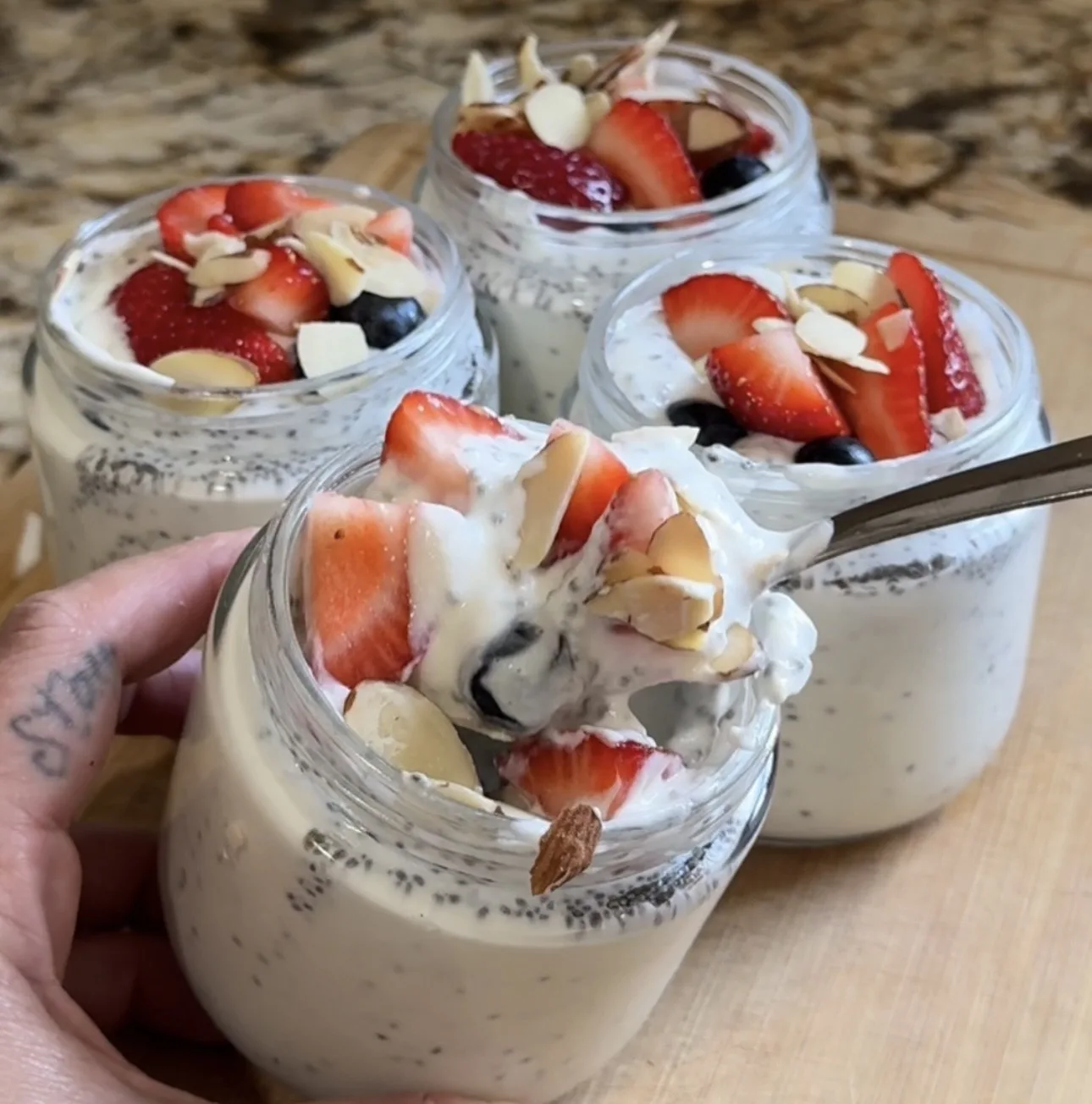 Blended high protein yogurt parfait | Provecho
